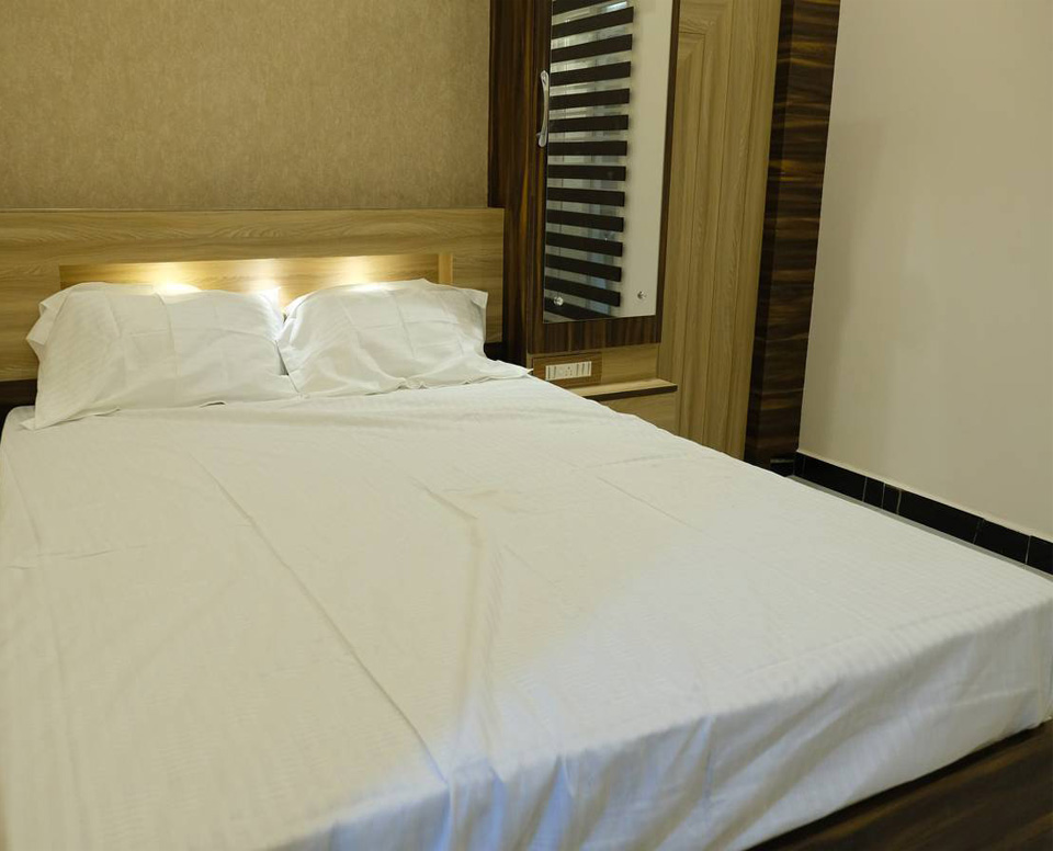 TPS Guest House - Home